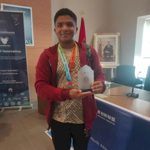 Learn Arabic with Fakhreddine - Casablanca: Hi, my name is Fak...