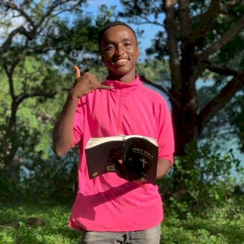 Learn English with GEOFREY - Nairobi: My name is Geofrey Piria...