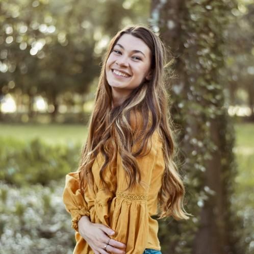 Learn English with Gabriella - Rome: Ciao! I am an American co...