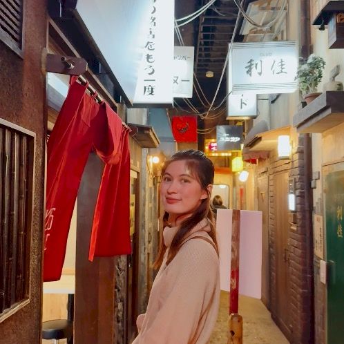 Learn English with Keeshia - Tokyo: Hi! You can call me Zoe.