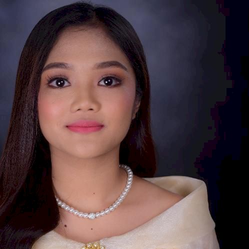 Learn Filipino with Kelly - Manila: I'm a graduate of Bachelor...