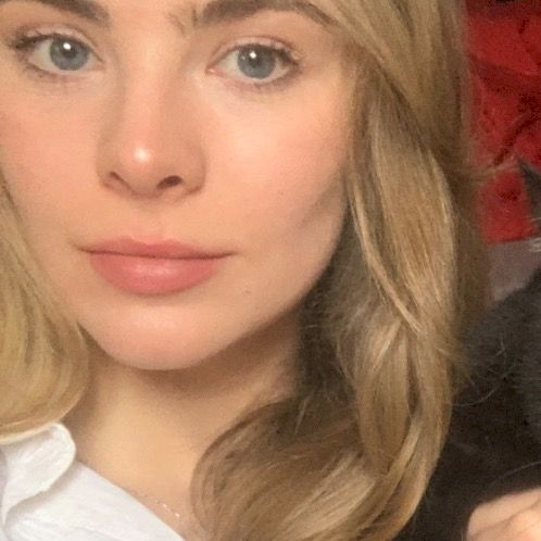 Learn English with Pyper - Prague: My name is Pyper, I’ve be...