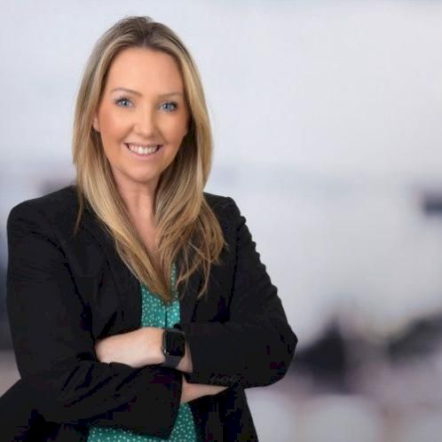 Learn English with Stacey - Dubai: I'm Stacey, a UK native wit...